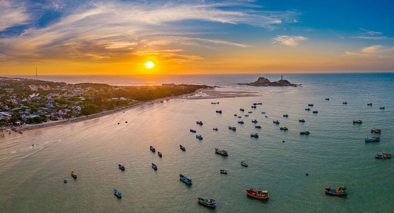 Sun, Sand, and Sea: The Ultimate Mui Ne, Vietnam Introduction